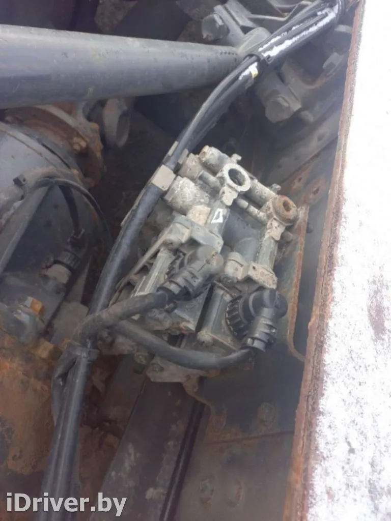 Кран управления пневмоподвеской DAF CF 2013г. купить в Сморгони | 51898304